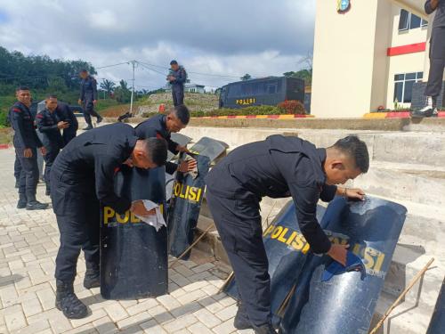 Subsatgas PHH Brimob Latihan phisik dan Sosialisasi Perkap 08 Tahun ...